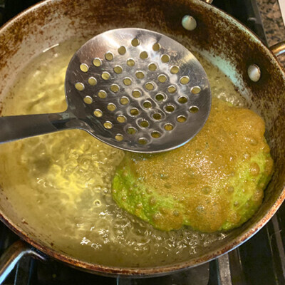 Spinach Puri (Palak Puri) - Cook With Manali
