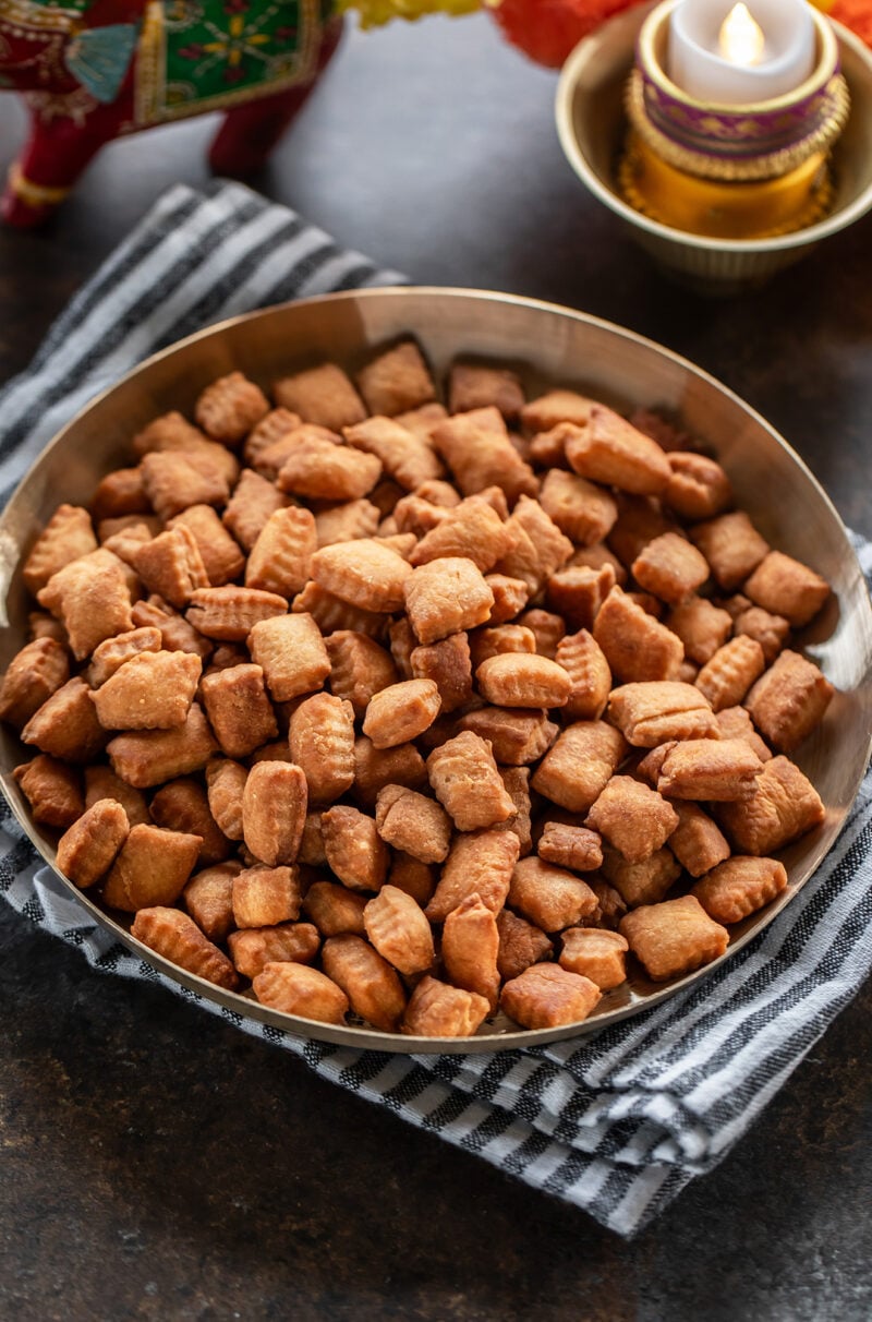 Shakarpara Recipe (Flaky & Crispy!) - Cook With Manali